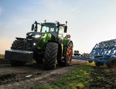 Fendt 933 Vario Gen7 – Agricultural Tractor by Fendt