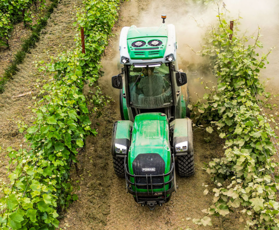 Ferrari Vega 85 AI-Tractor AR – 4WD Specialized Tractor for Orchards ...