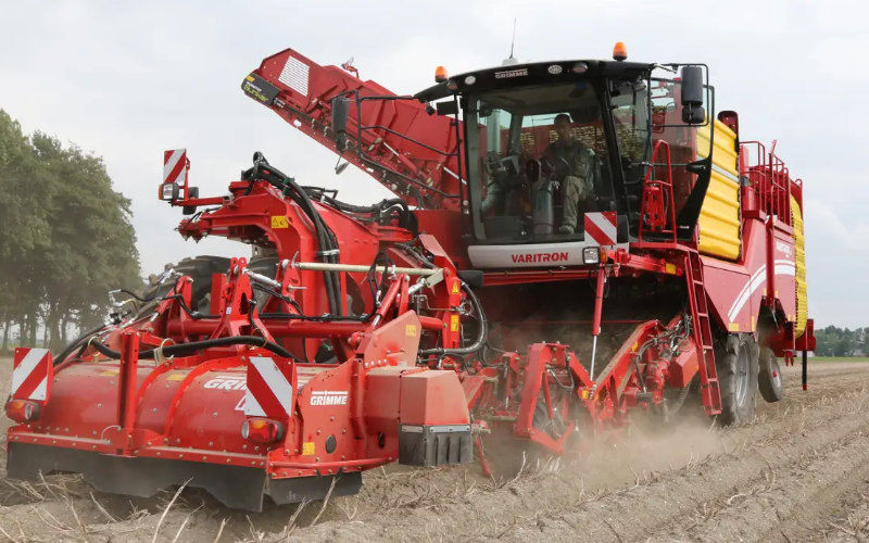 GRIMME VARITRON 270 Platinum – 354 HP 2-Row Potato Harvester with ...