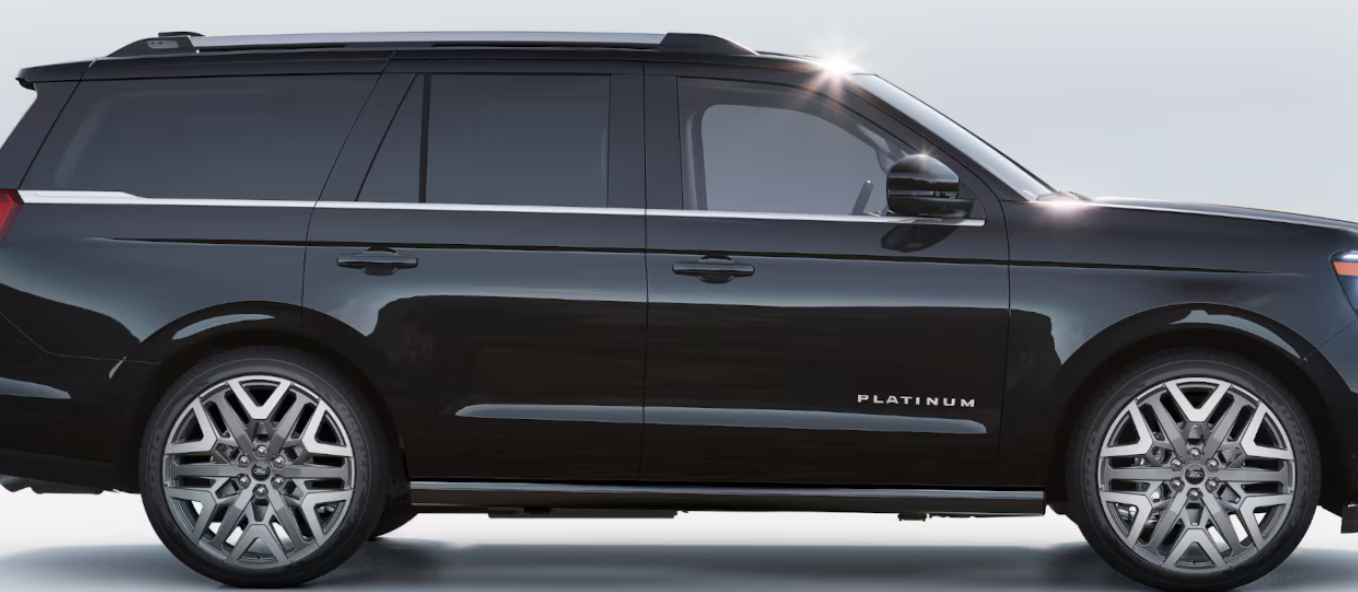 2025 Ford Expedition Platinum – Full-size SUV with Premium Luxury