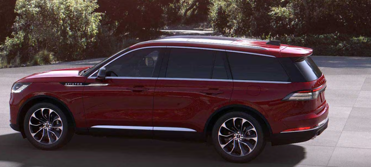 2025 Lincoln Aviator Premiere – Midsize Luxury SUV